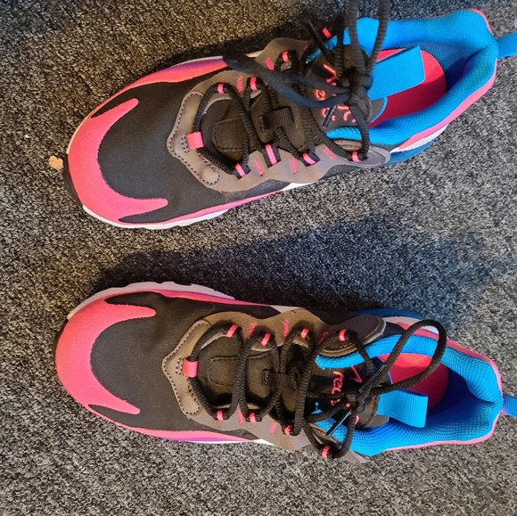 Nike | Shoes | Nike Air 7 React | Poshmark